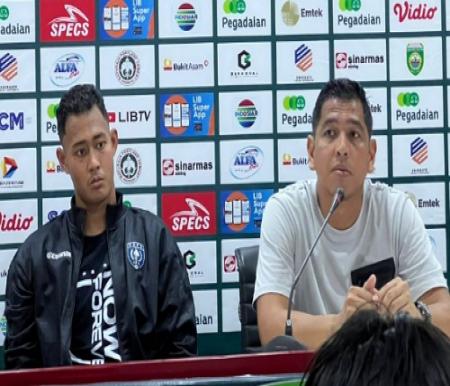 Kalah 4-2 dari Sriwijaya FC, PSPS Riau Depak Coach Jan Saragih - Sumber ...